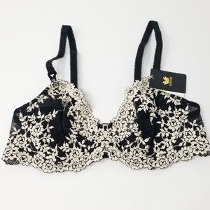 Wacoal | Intimates & Sleepwear | Wacoal Embrace Lace Underwire Bra ...